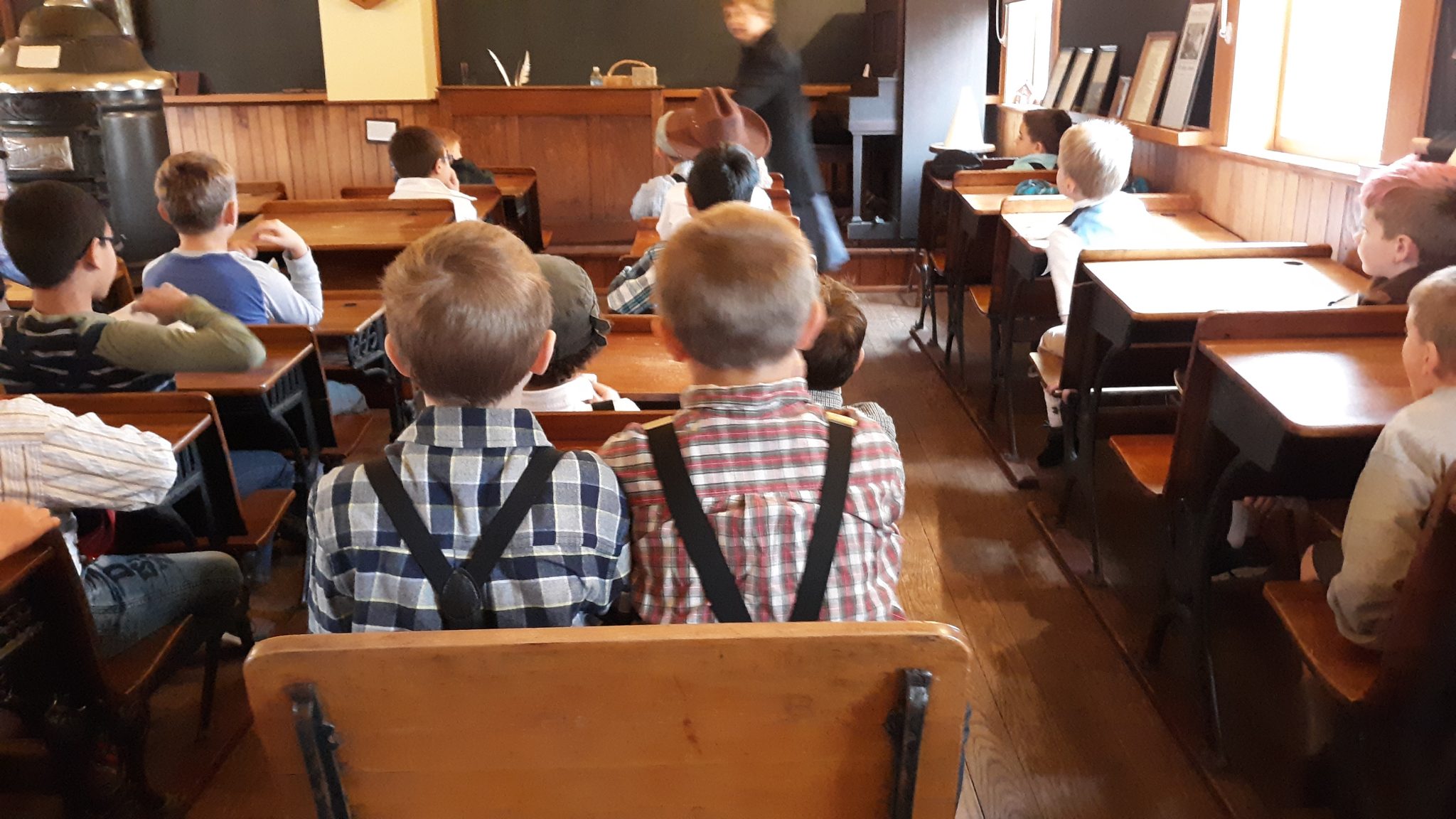 Crim students take trip back in time to one-room school – BG ...