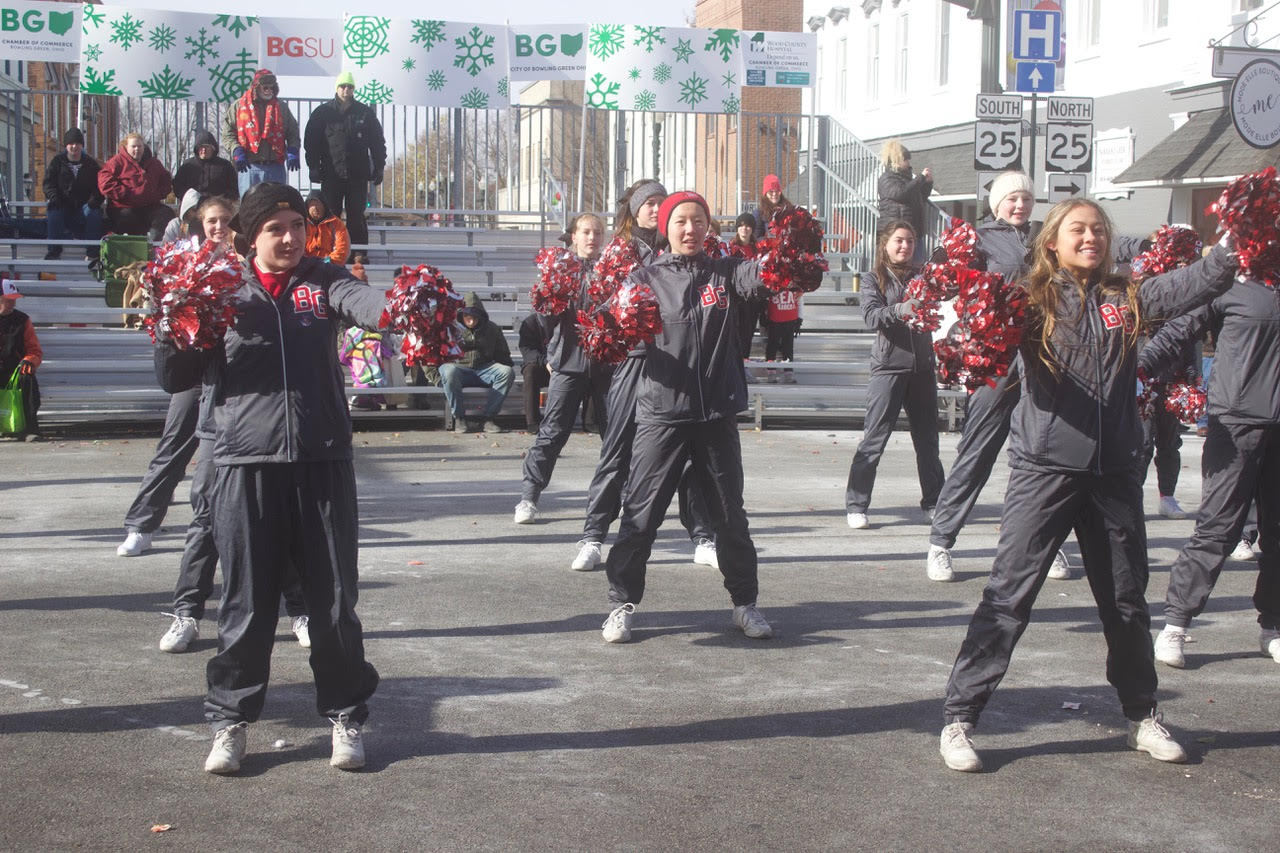 BG Holiday Parade braves the cold to welcome in the holiday season – BG ...