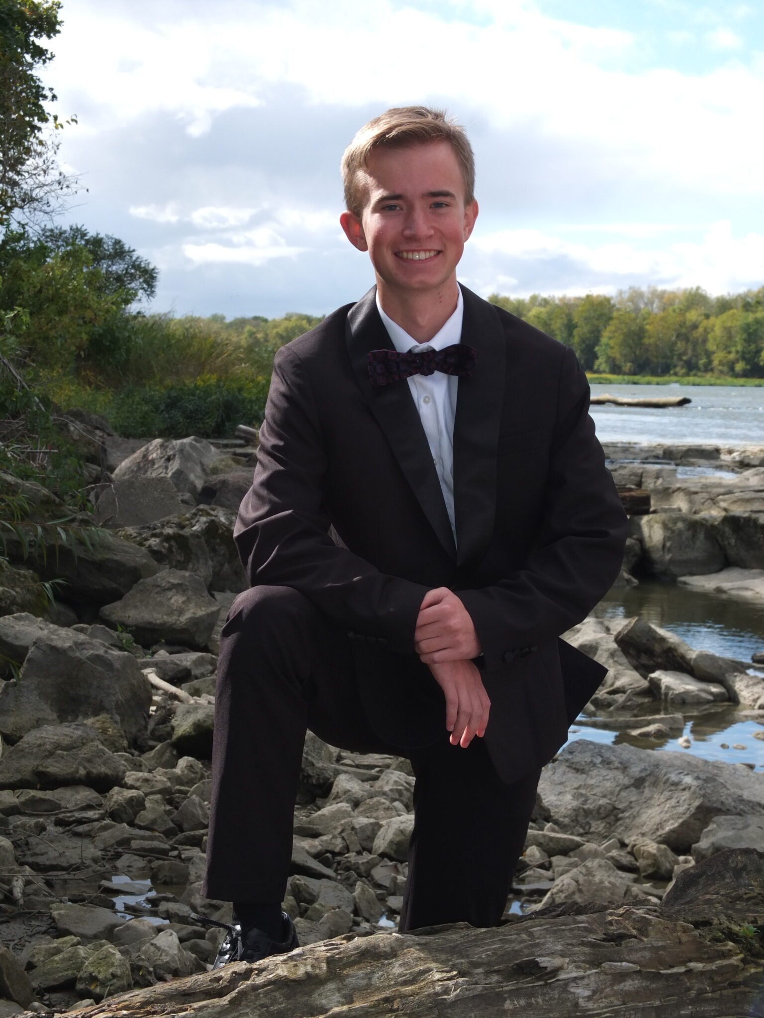 Aaron Hershberger named December Student of the Month at BGHS – BG ...