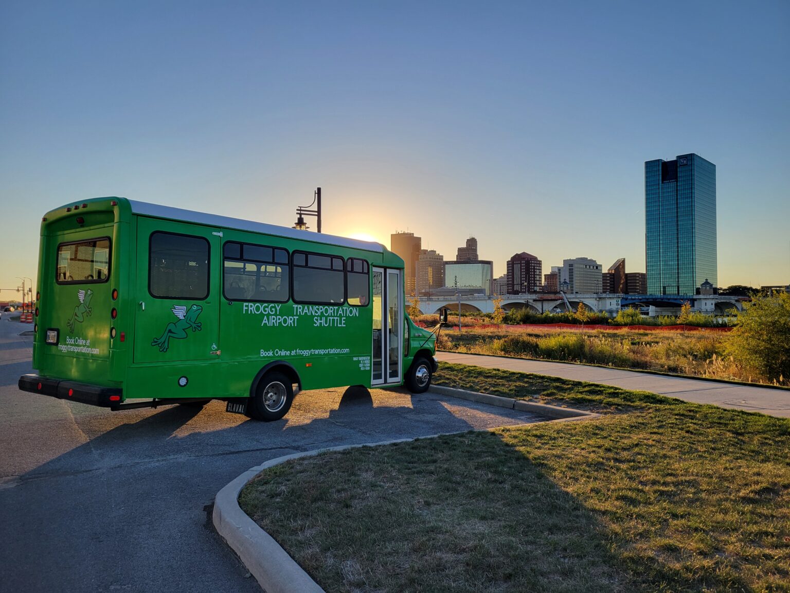 Fixed route shuttle service to Detroit airport takes off – BG ...