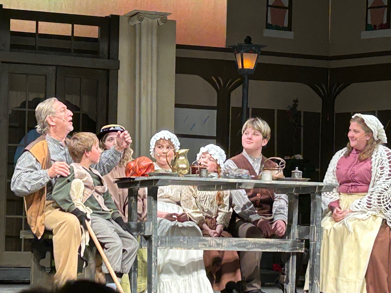 Toledo Rep’s ‘Christmas Carol’ lights up the holiday spirit – BG ...