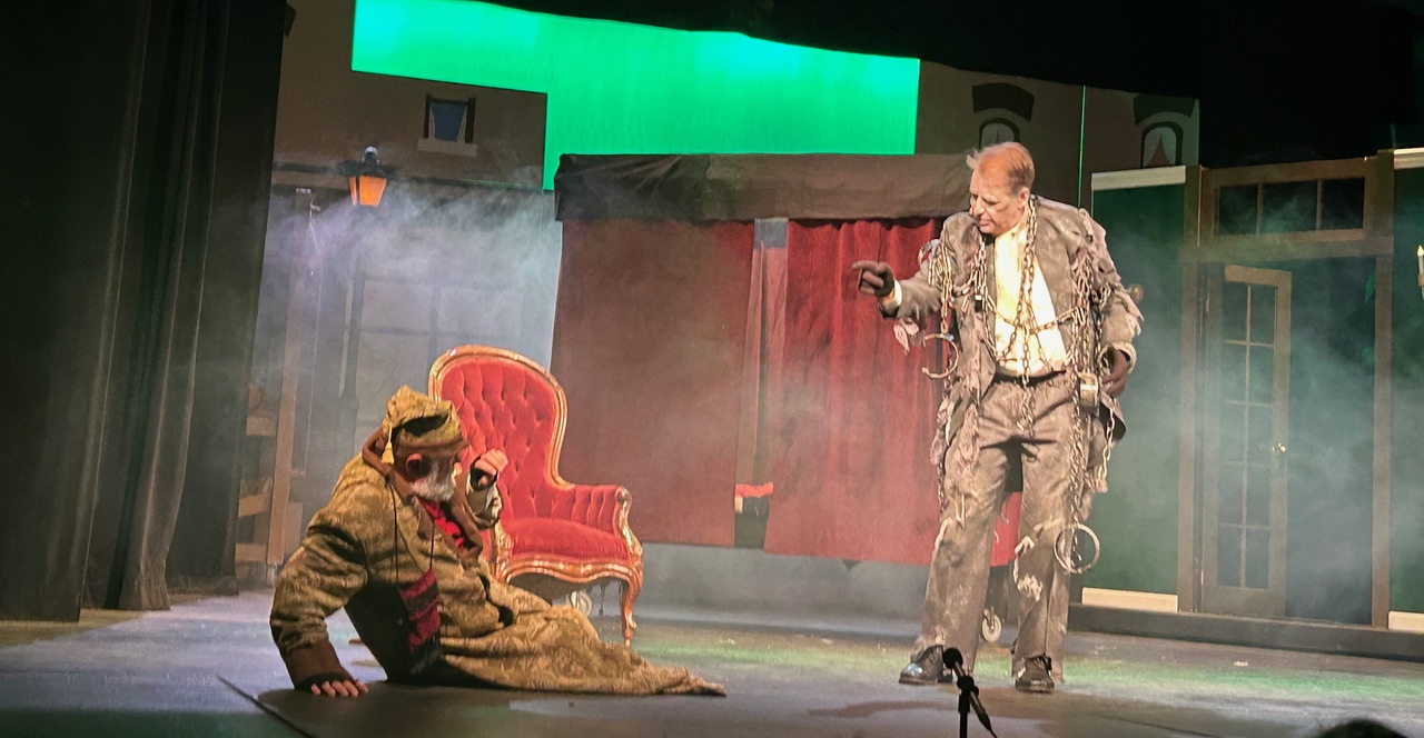 Toledo Rep’s ‘Christmas Carol’ lights up the holiday spirit – BG ...