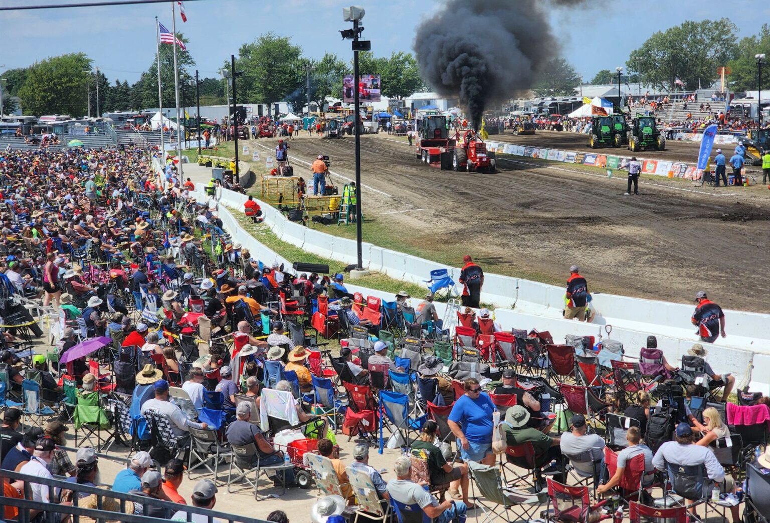National tractor pull roars into Bowling Green – BG Independent News
