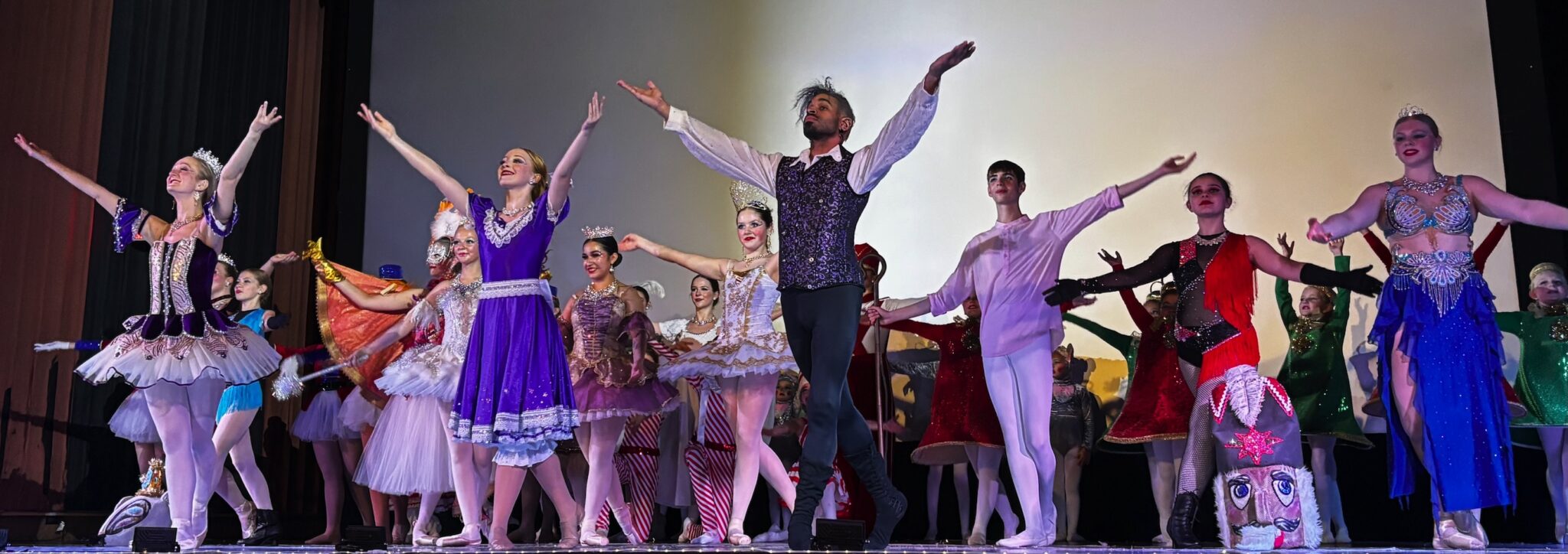 ‘Nutcracker All Jazzed Up’ stirs visions of sugar plum fairies, dancing ...