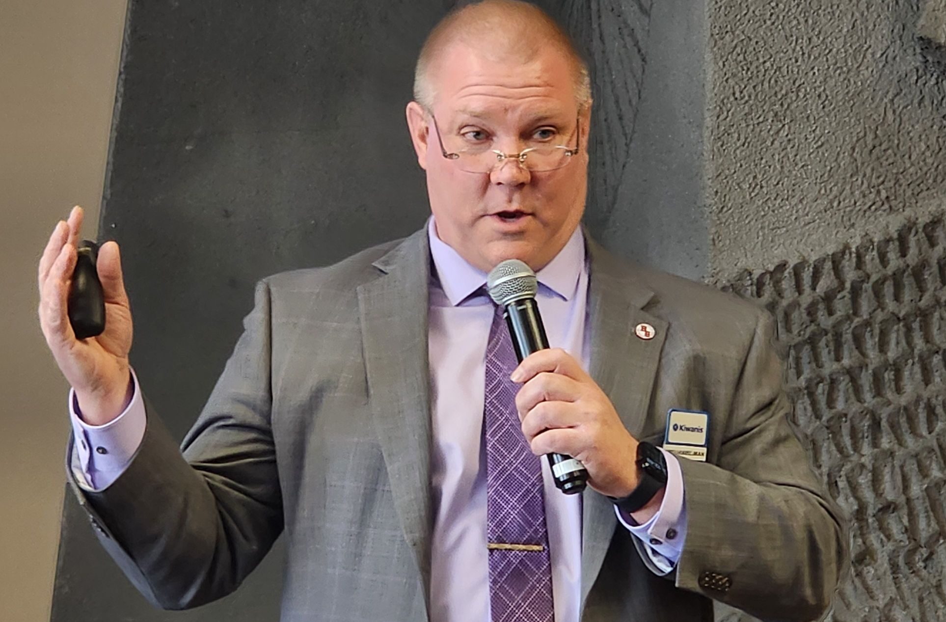 BG superintendent offers virtual tour of progress on new high school ...